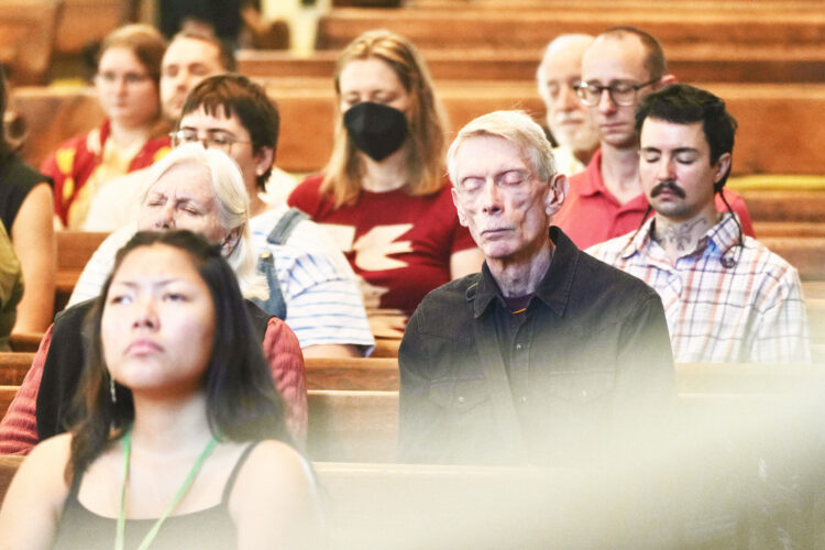 Young adults turn to Quakers for silence in noisy world | News, Sports ...